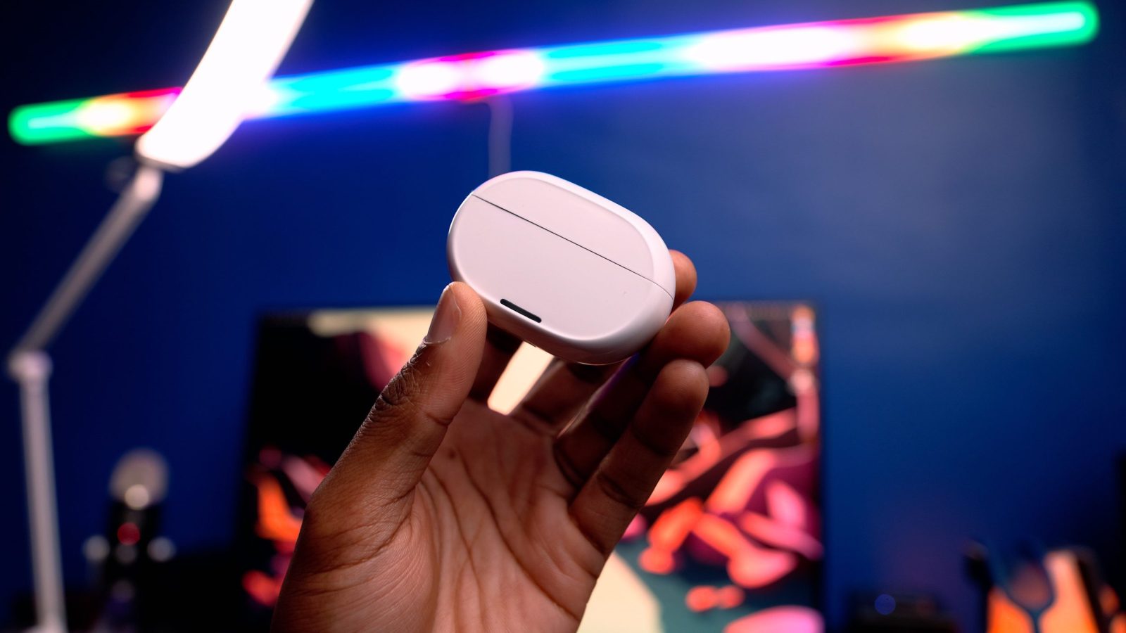 Olive Pro: 2-in-1 Hearing Aids & Bluetooth Earbuds [Video] - Top Tech News