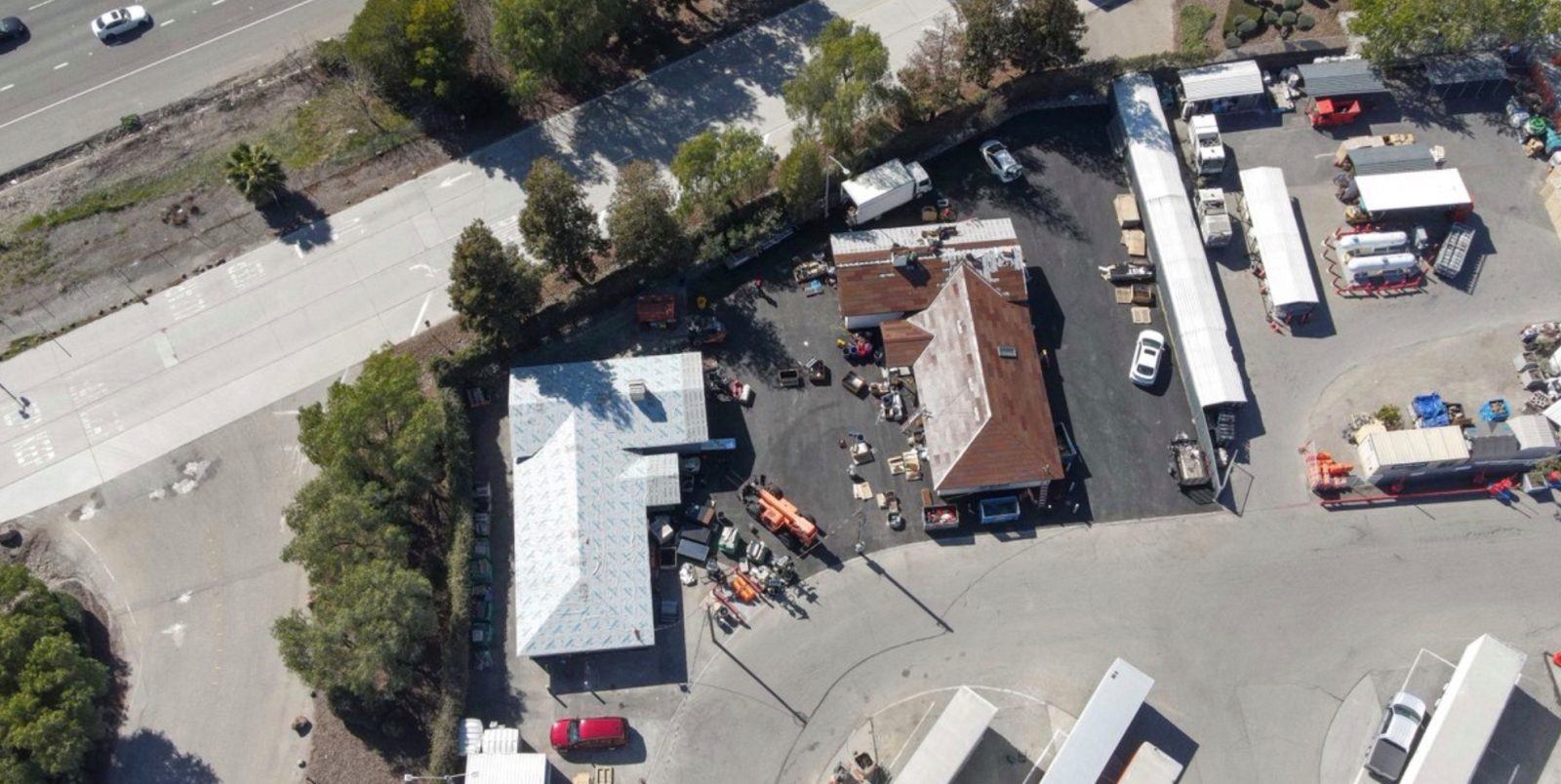 New Tesla Solar Roof tiles spotted at test facility - Top Tech News