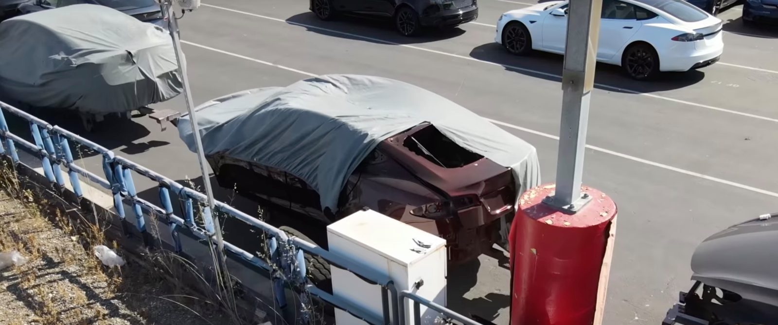 Tesla’s new ‘deep crimson’ color spotted on a Model S body at Fremont ...