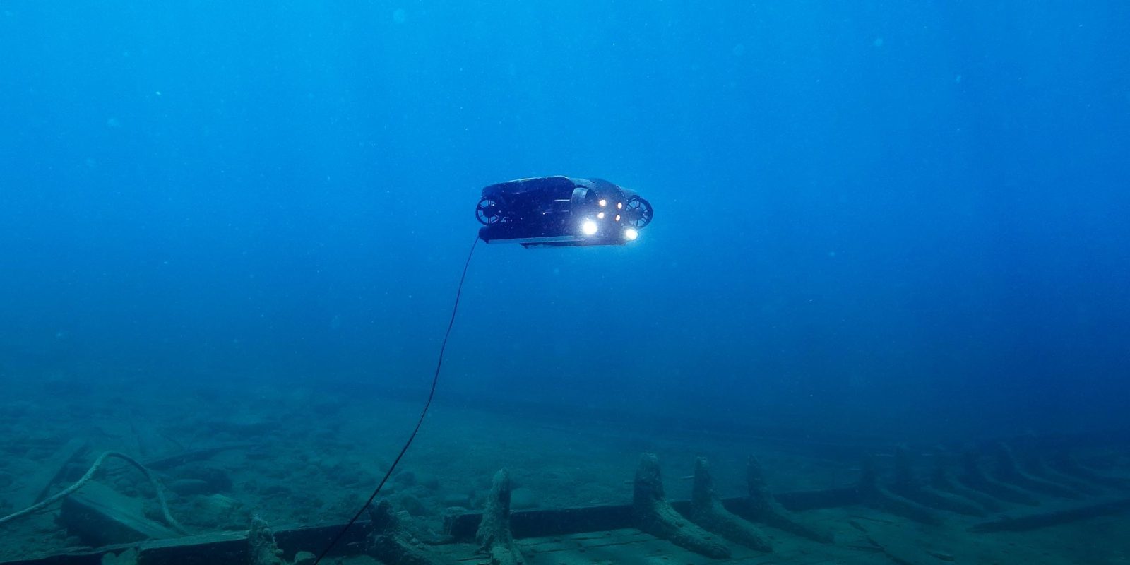 Check out this cool underwater robot that inspects hydropower turbines ...
