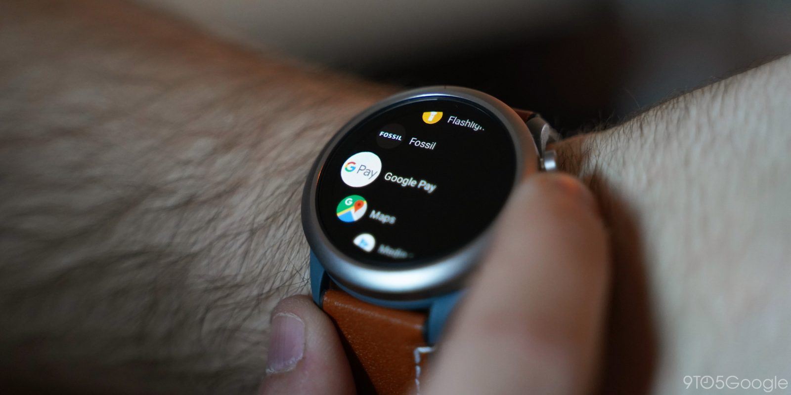 Google Pay for Wear OS gets a facelift, works on Galaxy Watch 4 ...