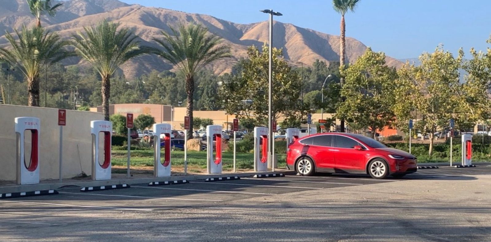 Tesla owner charged ~$600,000 at charging station because of a ...