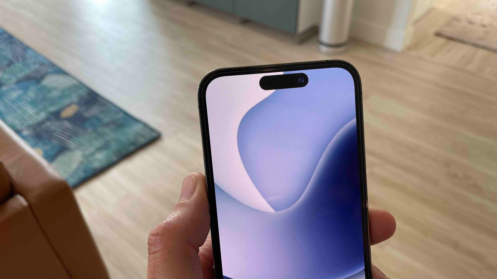 This trick lets you visualize the new iPhone 14 cutout on your iPhone ...