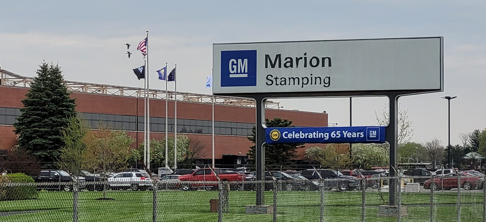 GM is investing half a billion to upgrade Indiana factory to support EV ...