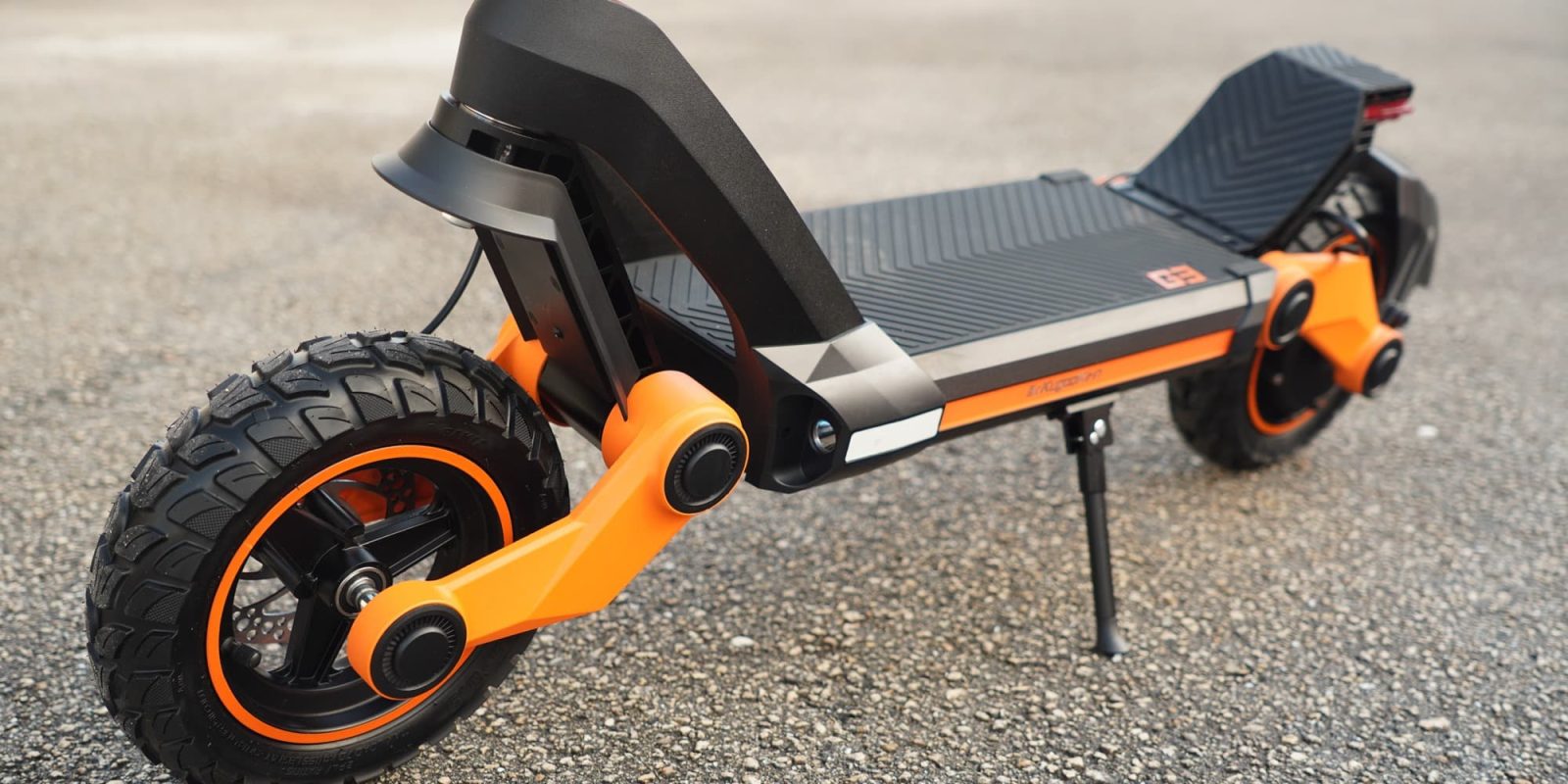 A 30 mph full-suspension electric scooter that looks striking and rides ...