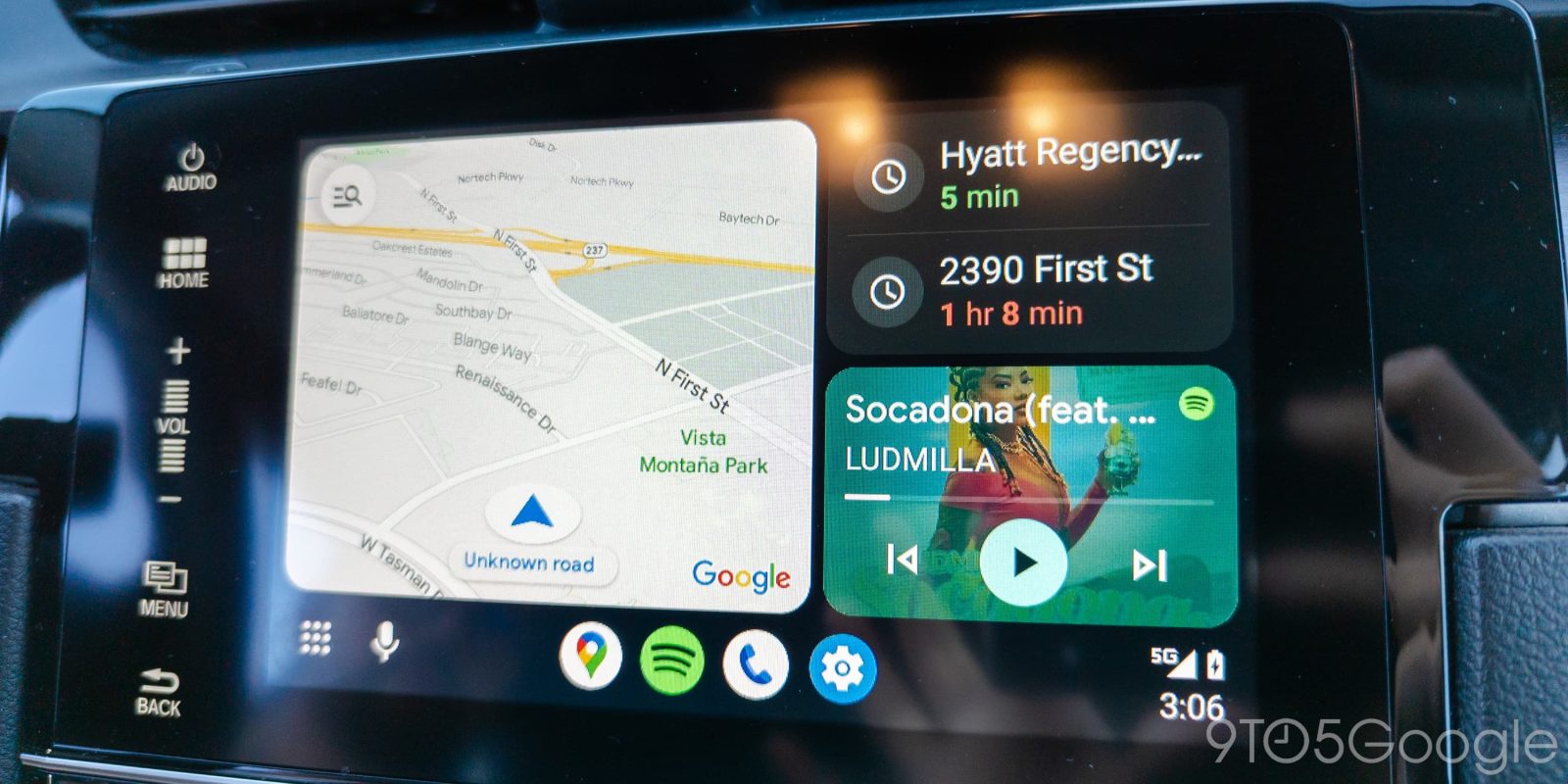 Hands-on: Android Auto’s split-screen redesign gets thoughtfully ...