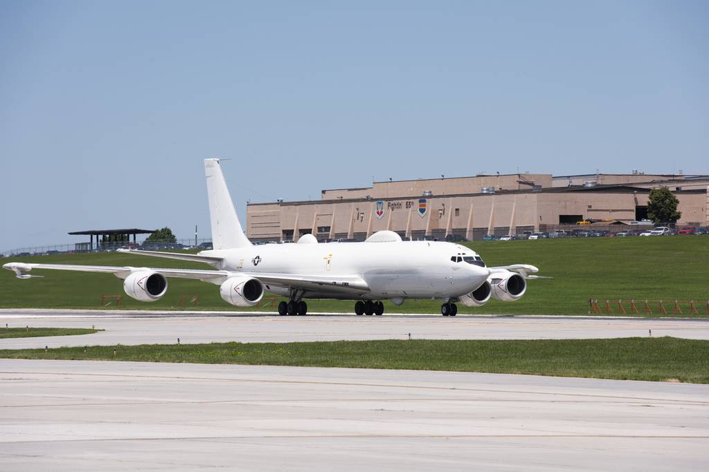 US Air Force, Navy conduct ICBM test aboard nuclear command aircraft ...