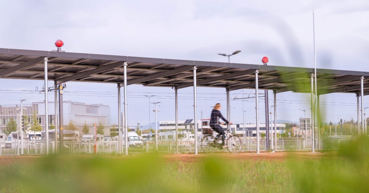 Europe just got its first solar-covered cycling path - Top Tech News