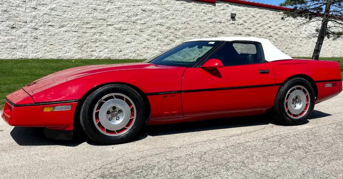 The first electric Corvette is up for sale, a secret 1987 prototype ...