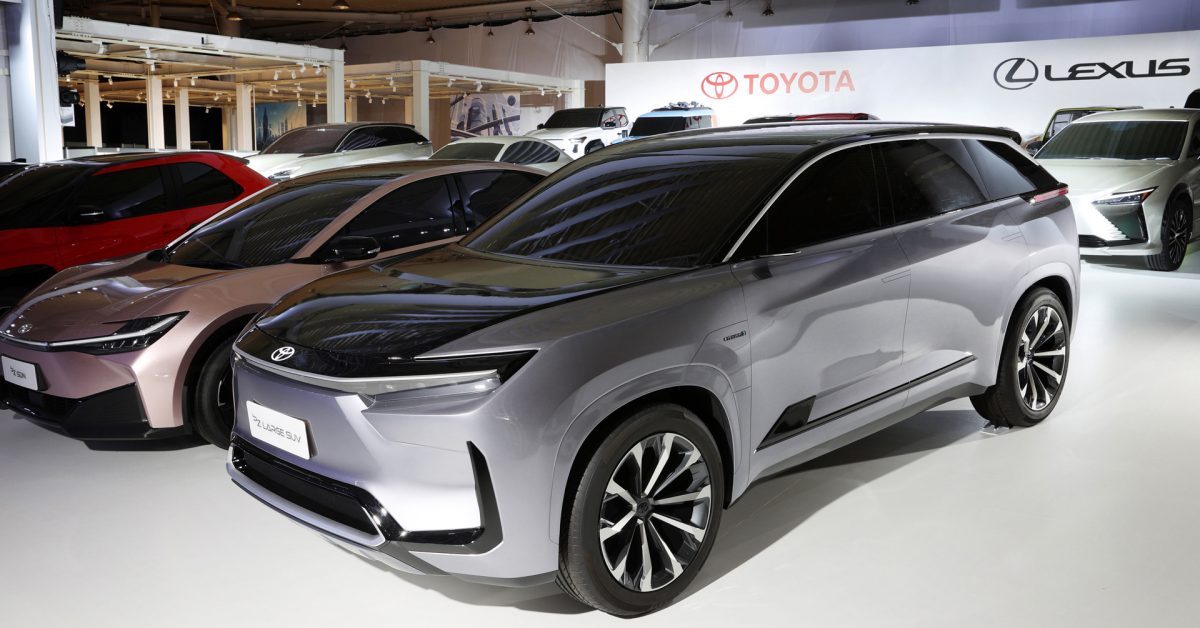 Here's where Toyota's first US-made EV, an electric 3-row SUV, will be ...