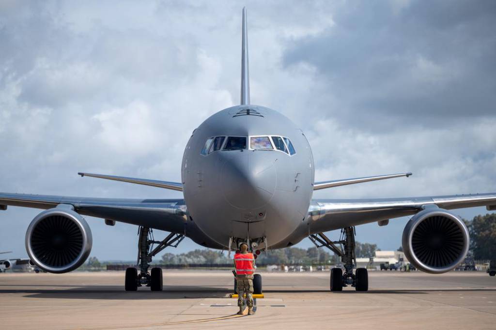 Boeing wants to boost KC-46 defenses as Air Force weighs tanker path Boeing wants to boost KC-46 defenses as Air Force weighs tanker path