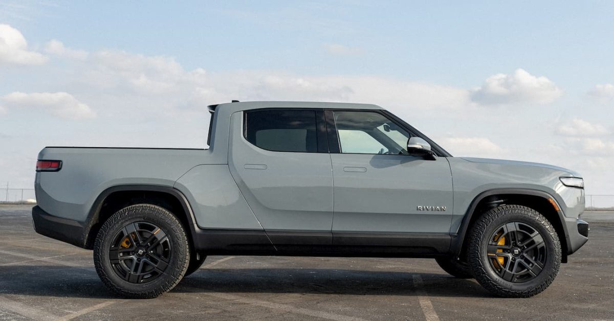 Rivian R1T spotted with test plates near Hyundai’s South Korean ...