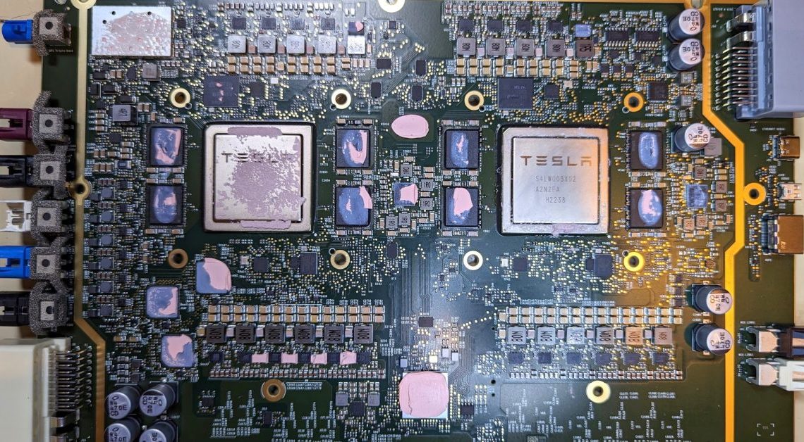 Elon Musk reassures Tesla HW3 owners, but bums out HW4 owners - Top ...