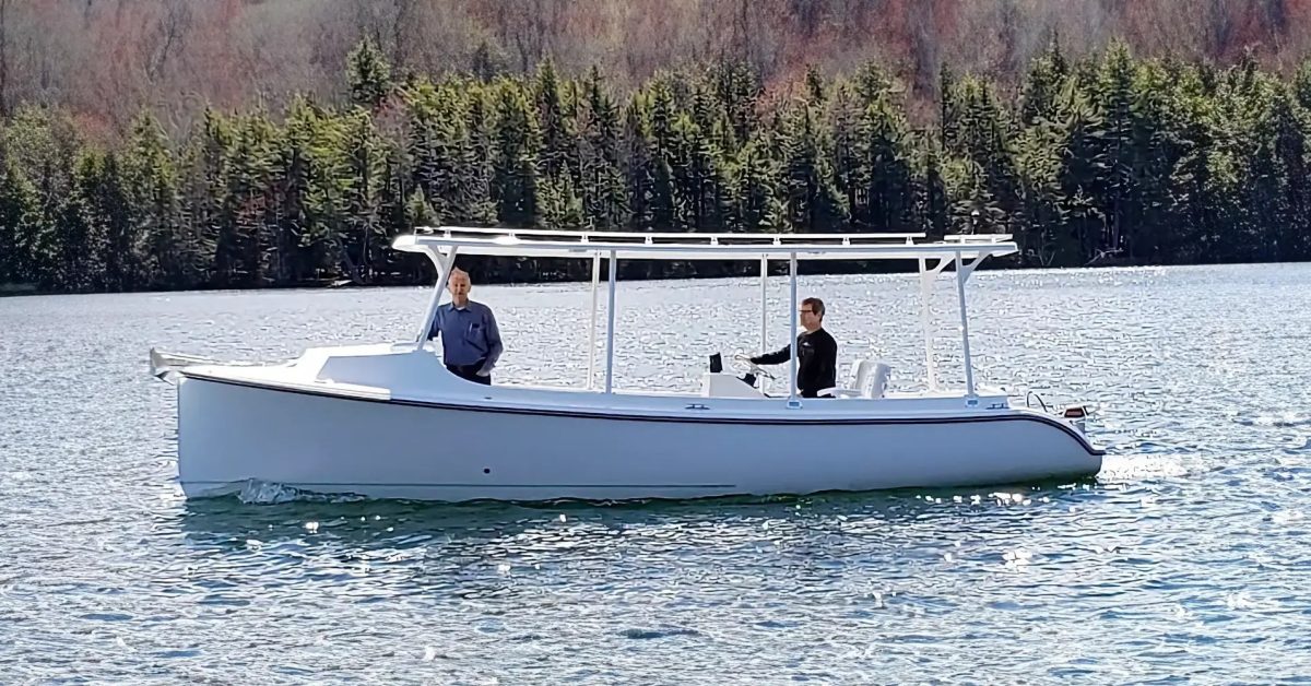 This solar-powered 10-seater electric boat has infinite range - Top ...