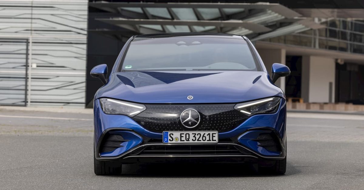 Mercedes goes 'electric only' for its employee company cars in Germany ...
